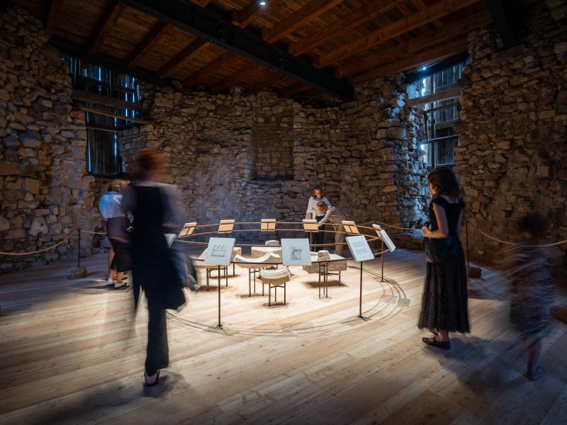 Atklāj vēl nebijušo: Cēsu pils ziemeļu tornis gaida pirmos apmeklētājus ...